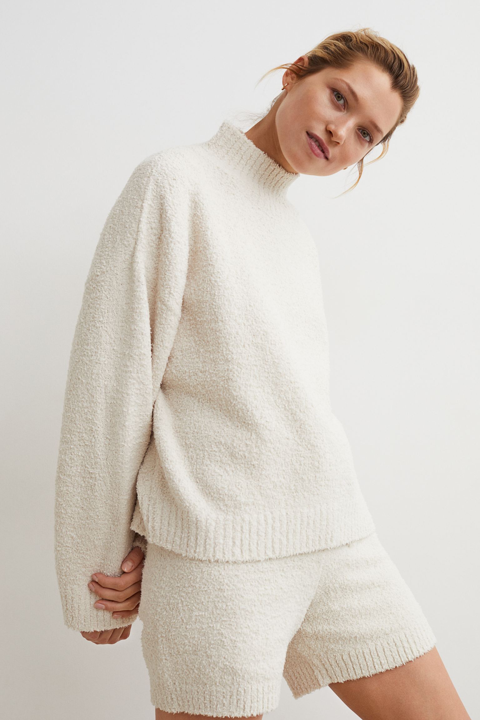 Fluffy-knit Sweater – Multi Vendor eCommerce Theme